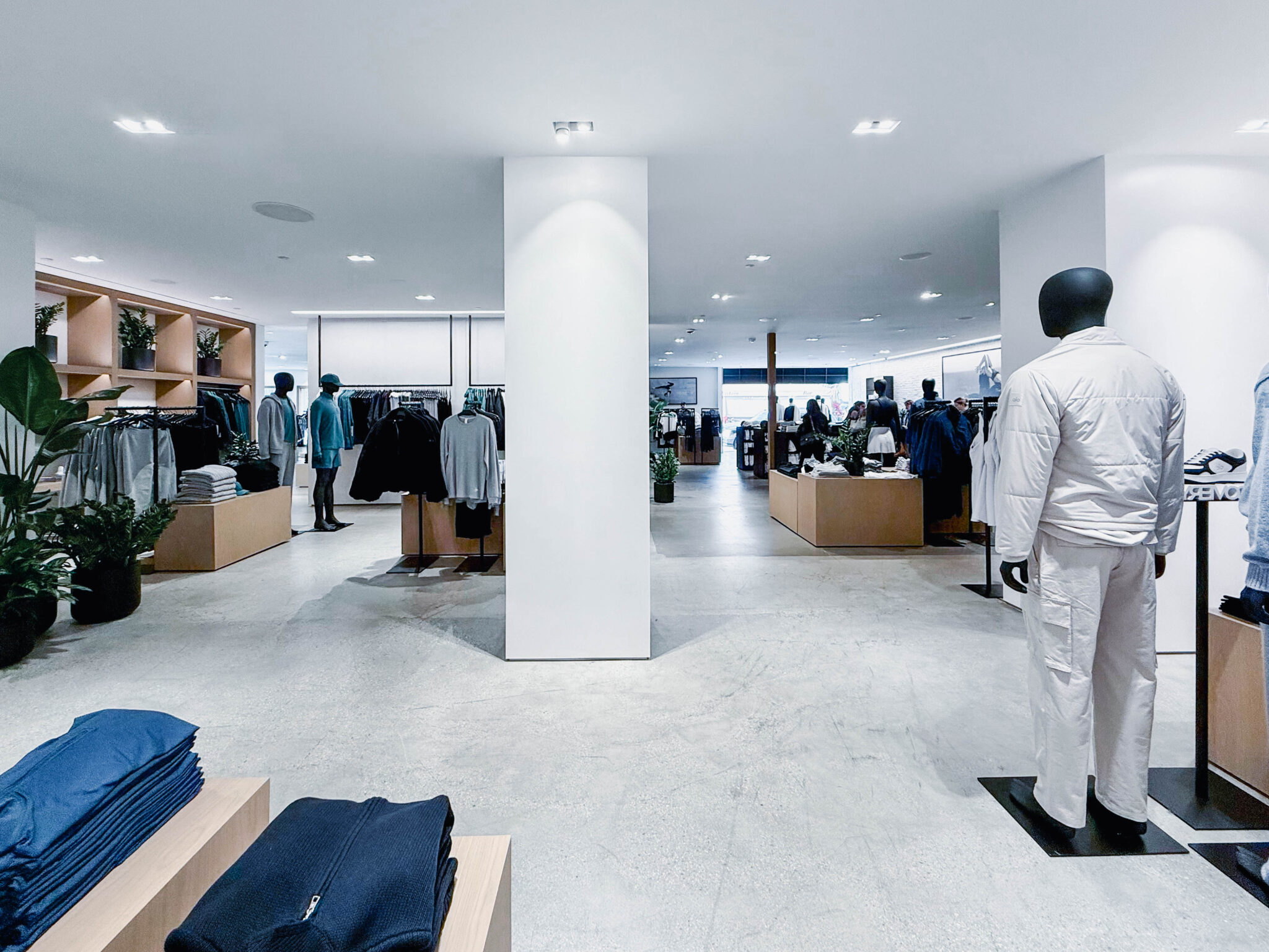 Alo Yoga Beverly Hills - Schimenti Construction Company