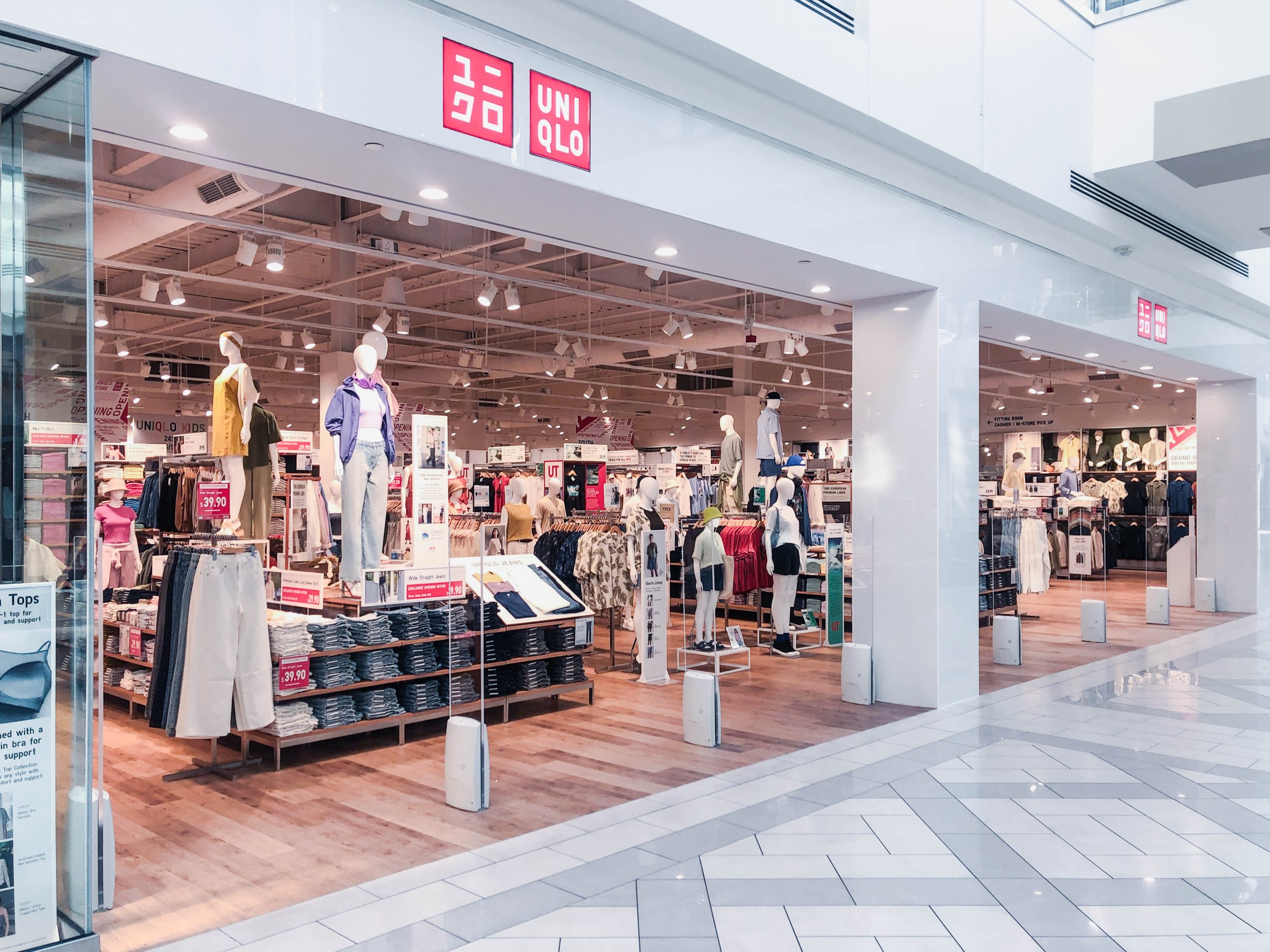 UNIQLO - Schimenti Construction Company